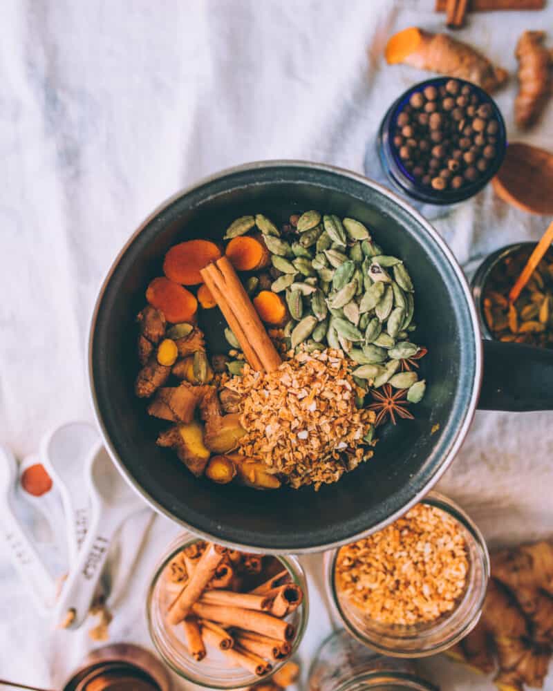 Homemade Spicy Chai with Black Tea or Rooibos