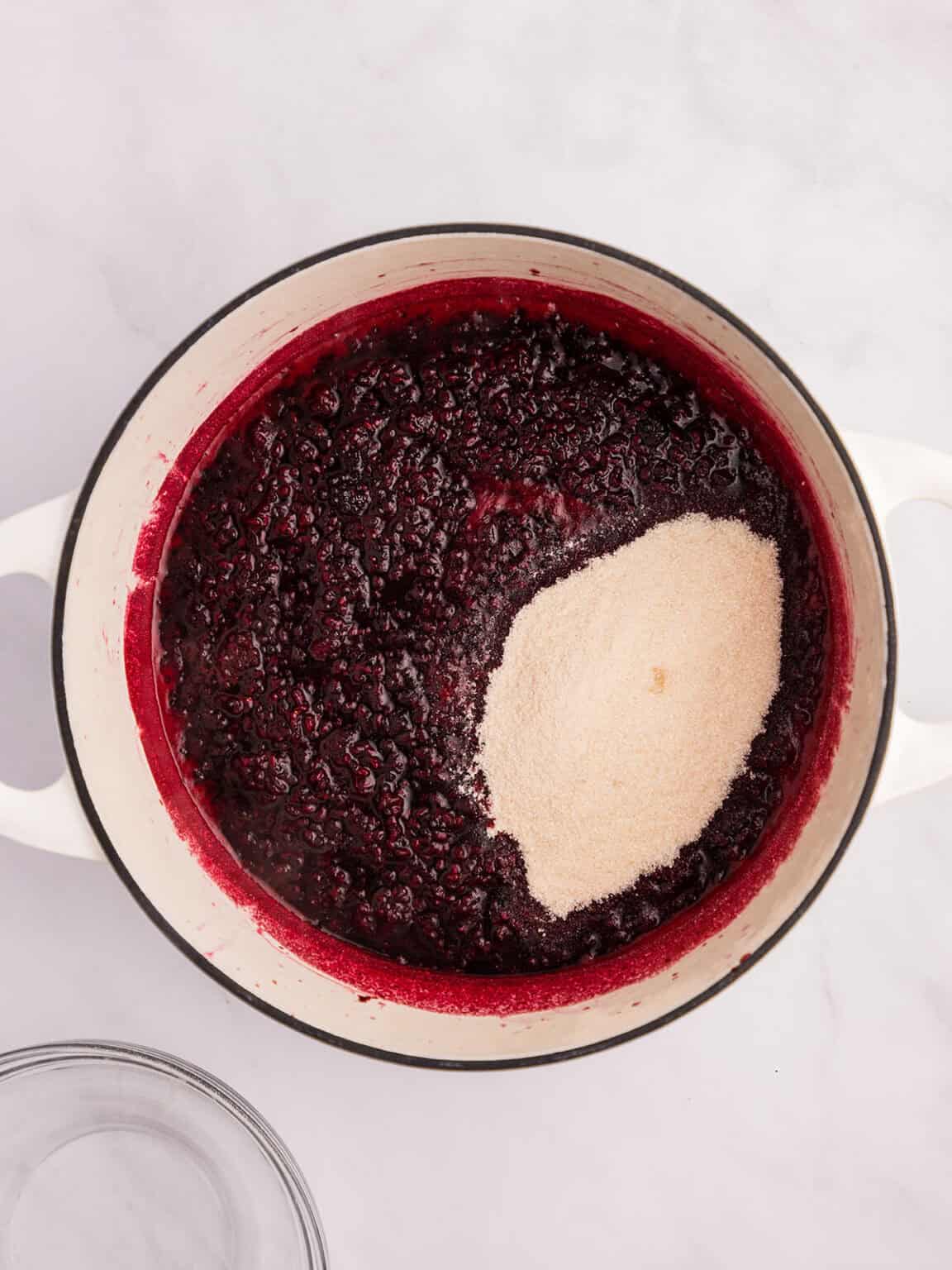 Homemade Blackberry Jam: Low-Sugar or No Sugar