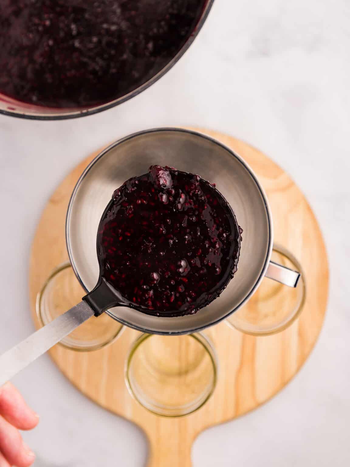 Homemade Blackberry Jam: Low-Sugar or No Sugar